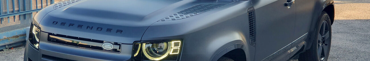 Protezione PPF antisasso opaca su Land Rover Defender